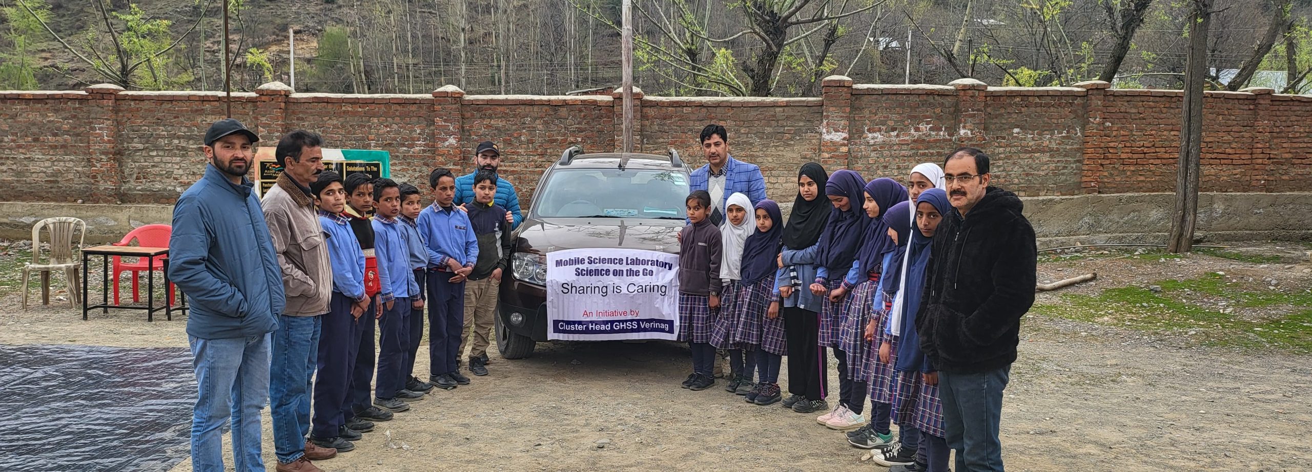 Two teachers convert personal car in ‘Mobile Science Lab’ into Anantnag ...